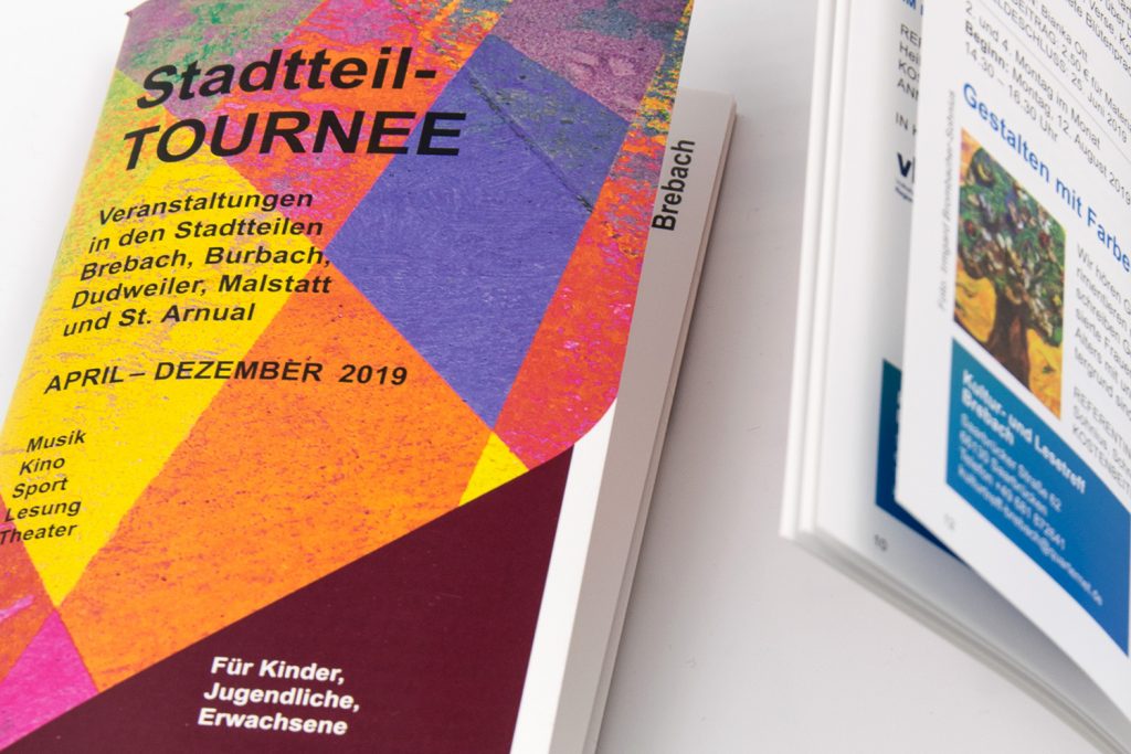 Programm-Broschüren